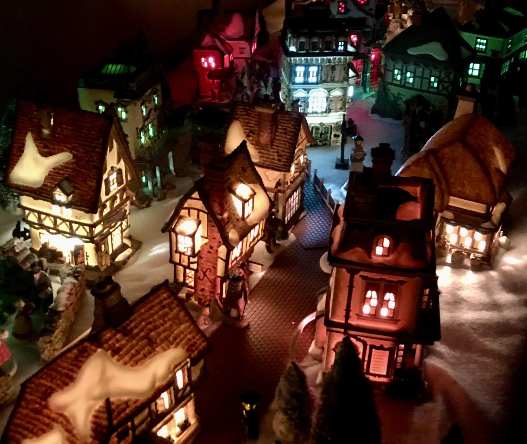 Deadline to vote in Downtown Chesterton Holiday Window Decorating ...